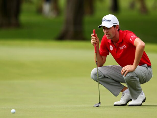 Webb Simpson ditches long putter and goes low at Waialae | Golf News ...