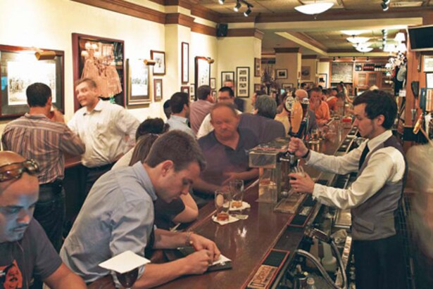 Best Golf Bars: St. Andrews in Manhattan | Golf Courses | Golf Digest