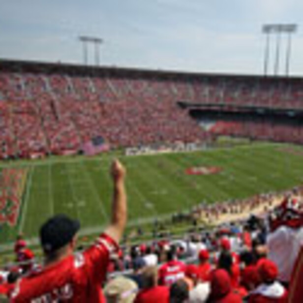 Weekend Getaway: 10 Great Towns For the NFL and Golf | Golf Courses ...