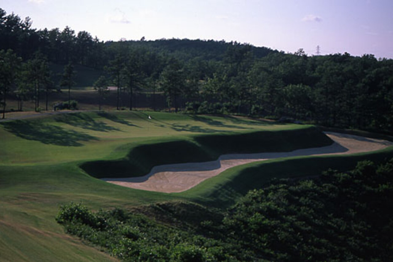 Bunker Design | Courses | Golf Digest