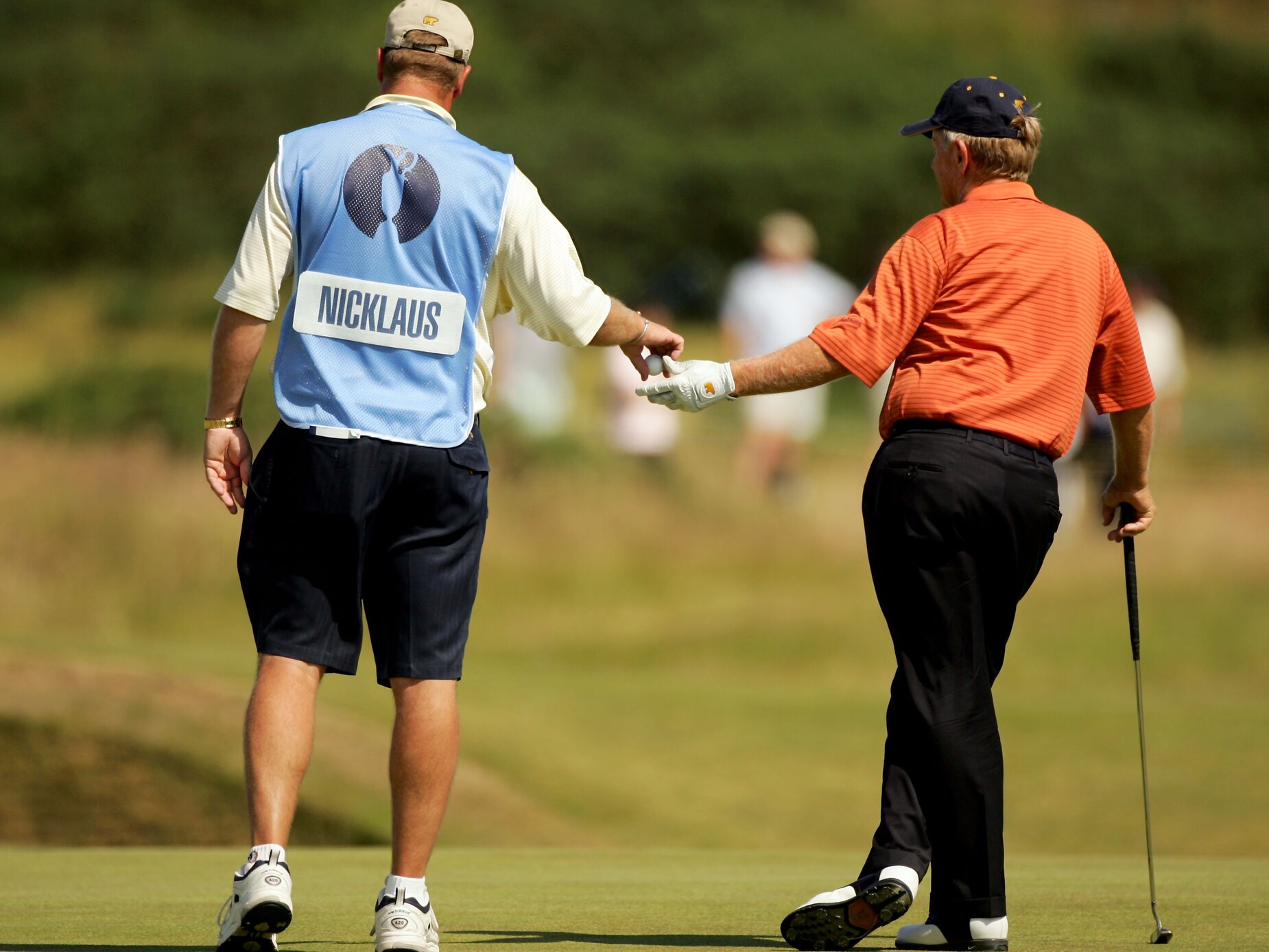 10 boozy Father's Day gifts for the golf dad in your life | This is the ...