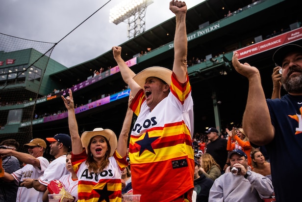 The MLB’s fake crowd noise will be pulled directly ‘MLB: The Show ...