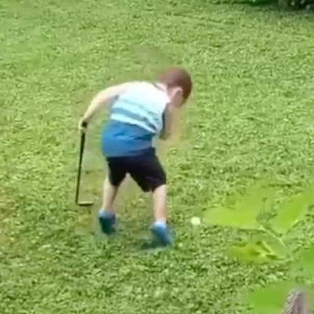Little kid gets introduced to golf, promptly has his first on-course ...