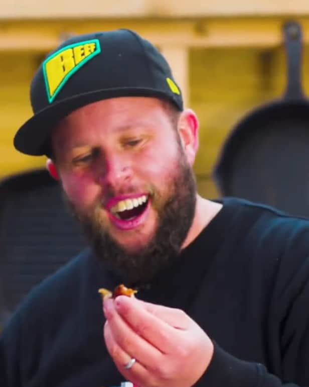 Andrew 'Beef' Johnston found the perfect way to pass the time while ...