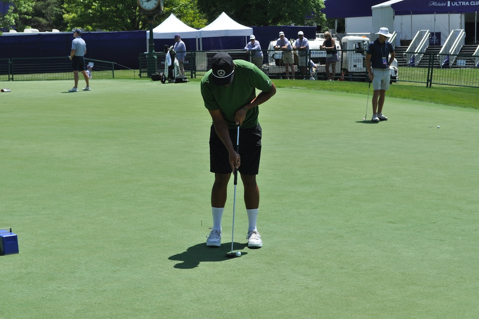 Tony Finau is contemplating using a putter that's never been in his bag ...