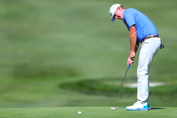 The science behind one of the most unique putting strokes in golf ...
