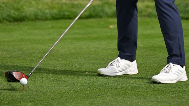 U.S. Open 2023: Collin Morikawa's 'weird' new way of teeing up the ball ...