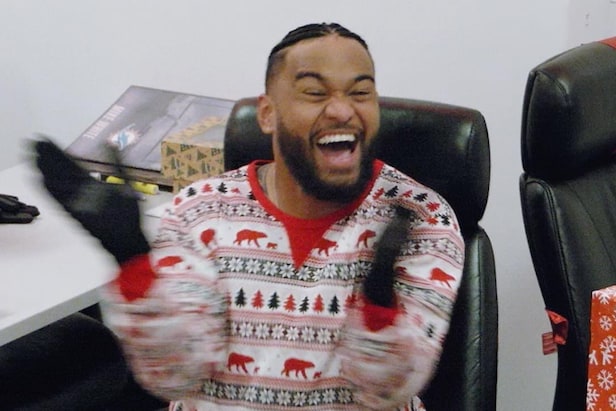 Tua Tagovailoa gifted the Miami Dolphins quarterback room golf ...