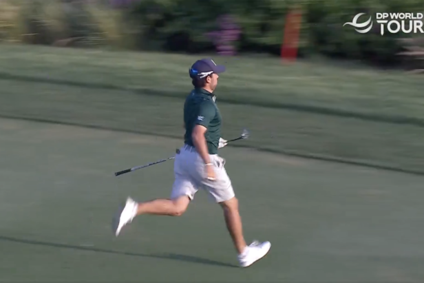 Angel Hidalgo delivers awesome celebration after 18th-hole dart to make ...