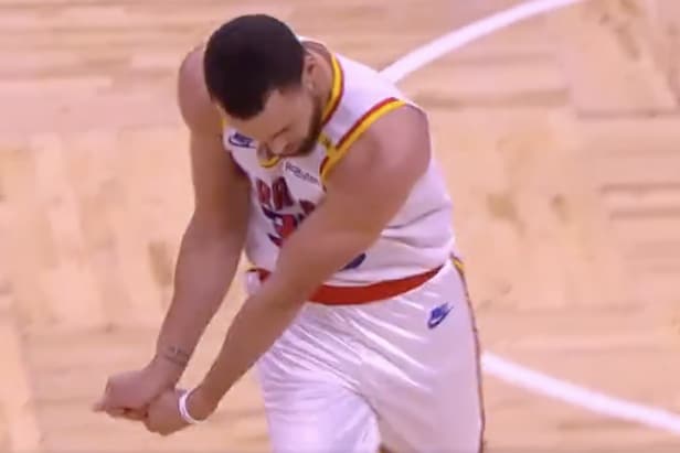 Steph Curry debuts new golf celly during another historic three-point ...